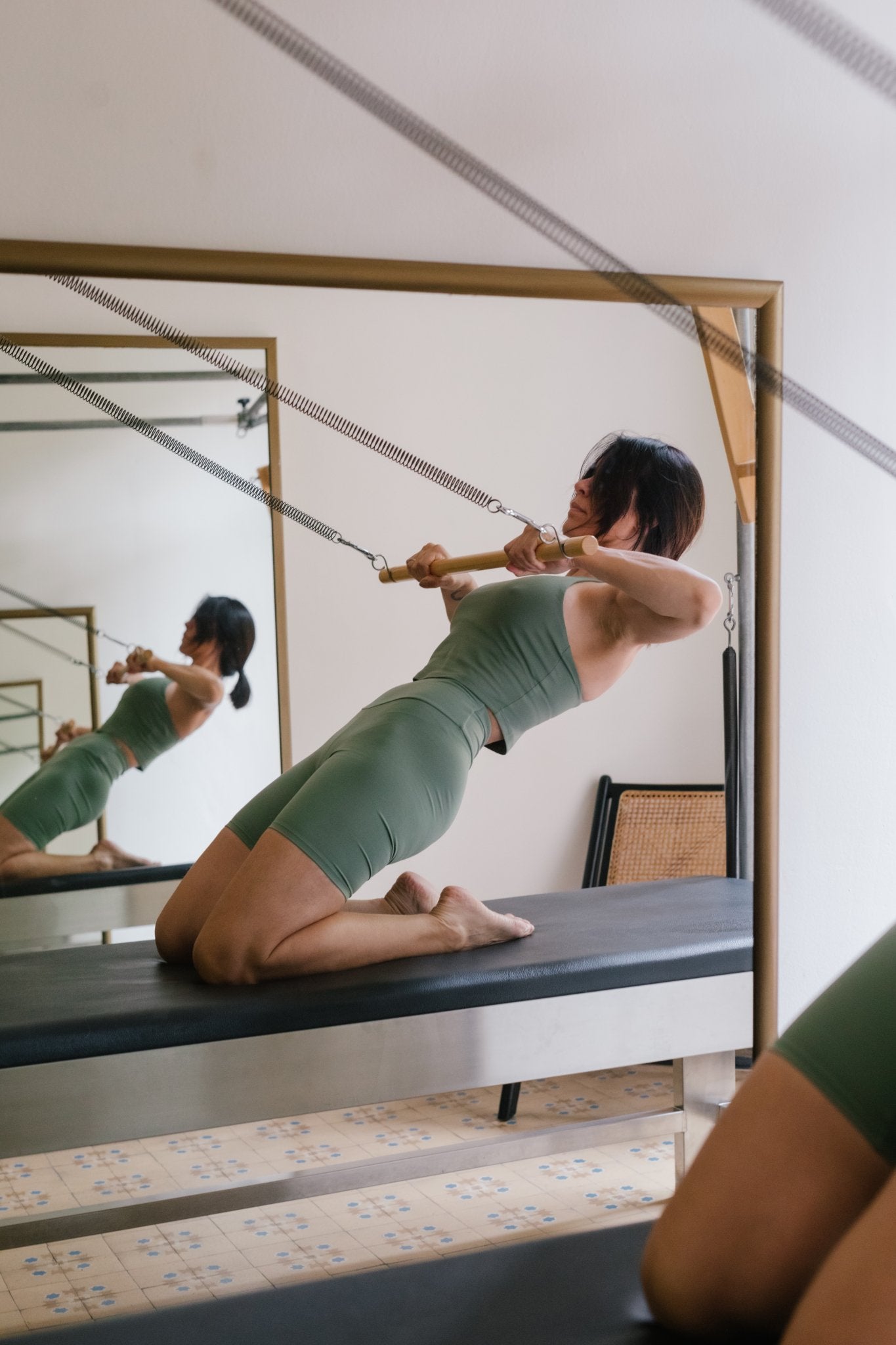 Pilates and aromatherapy: stimulate your senses in movement. – Nasei